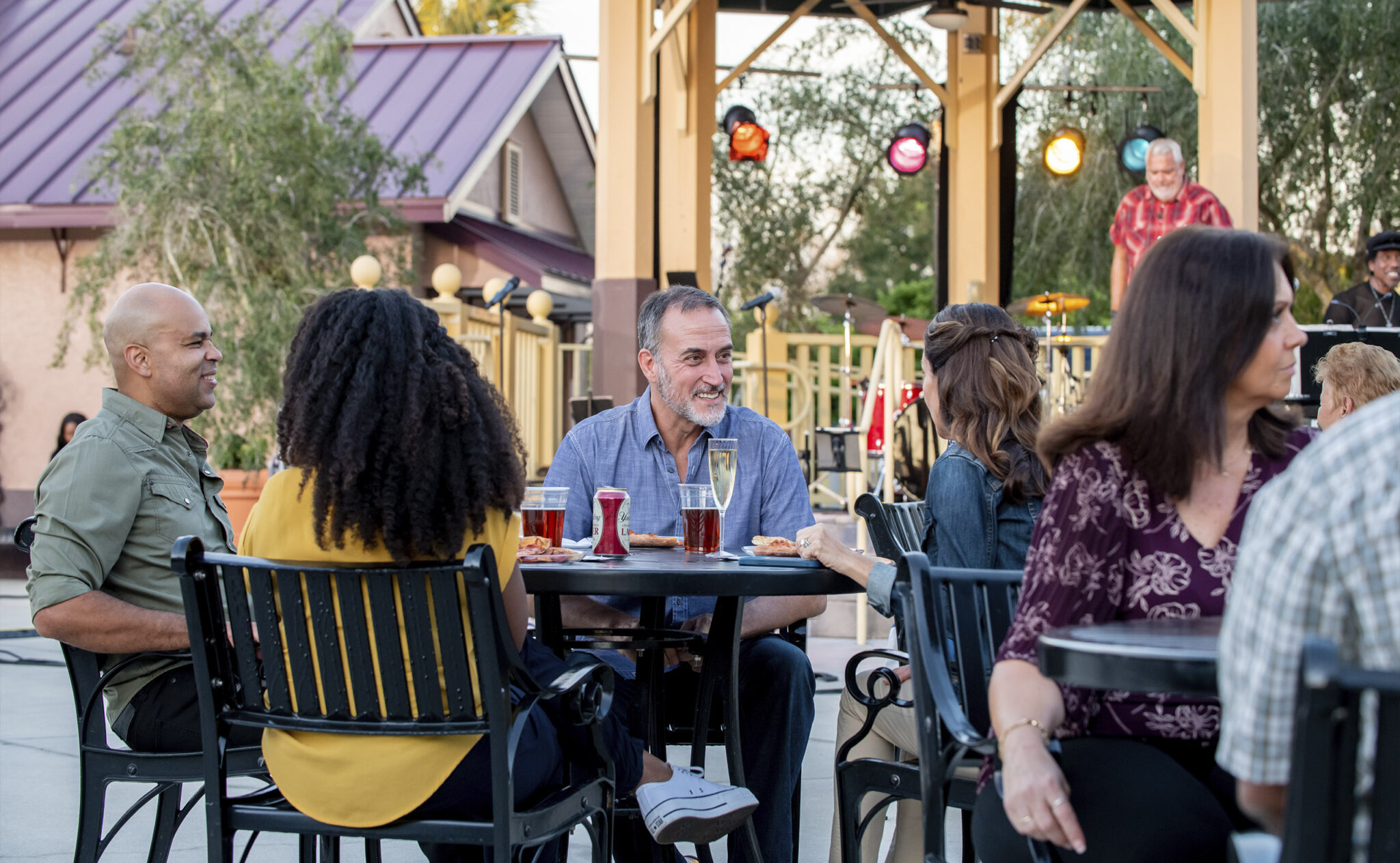 Circle Square Commons – The Heart of Our Hometown Atmosphere